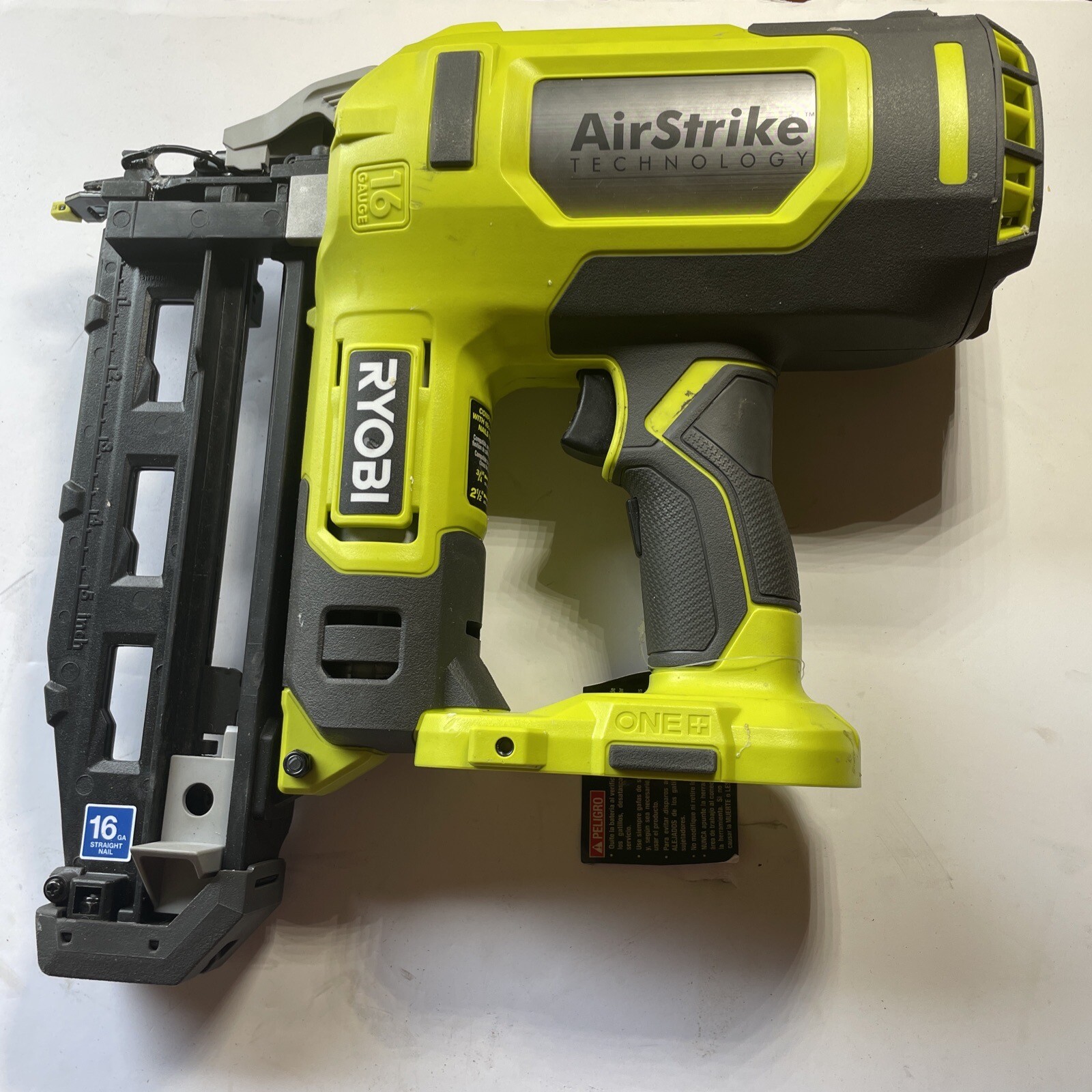 GREAT CONDITION Ryobi Nail Gun P326 AirStrike Cordless Finish Nailer ...