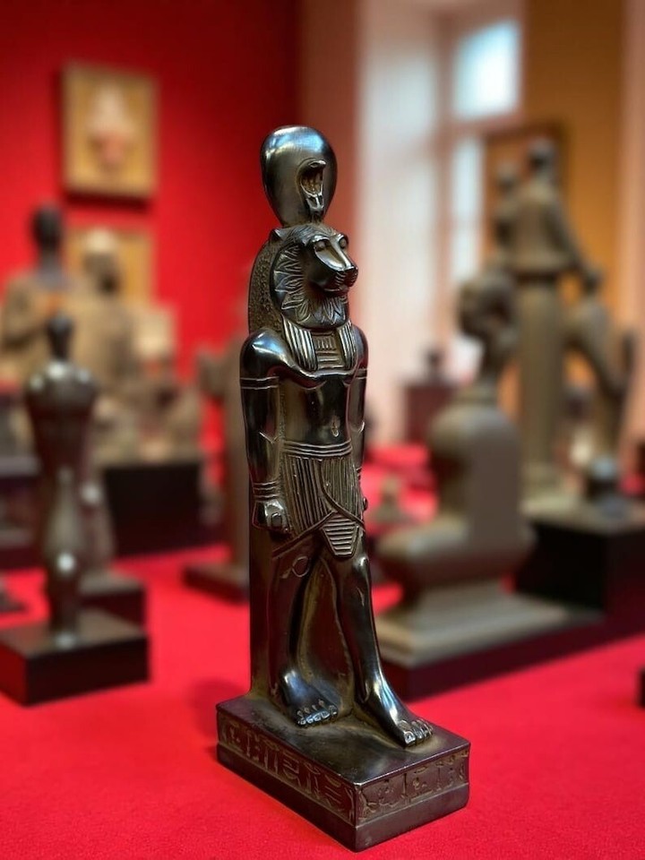 Rare Egyptian Antiquities Of Antique Pharaonic Statue Of Egyptian ...