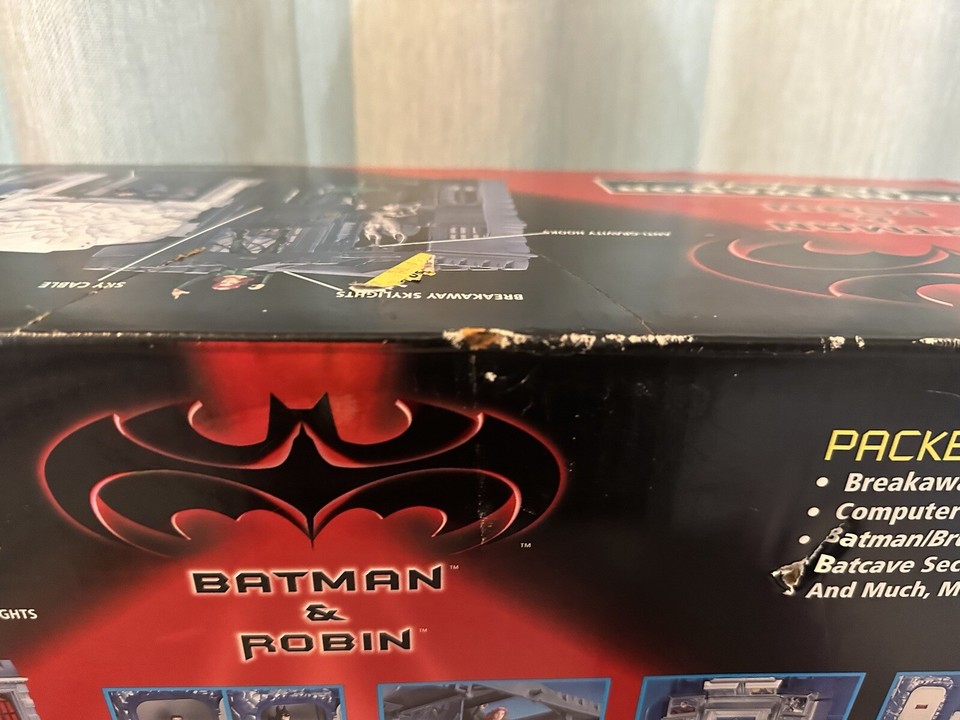 Batman & Robin: 1997 Wayne Manor Batcave Playset by Kenner - Factory ...