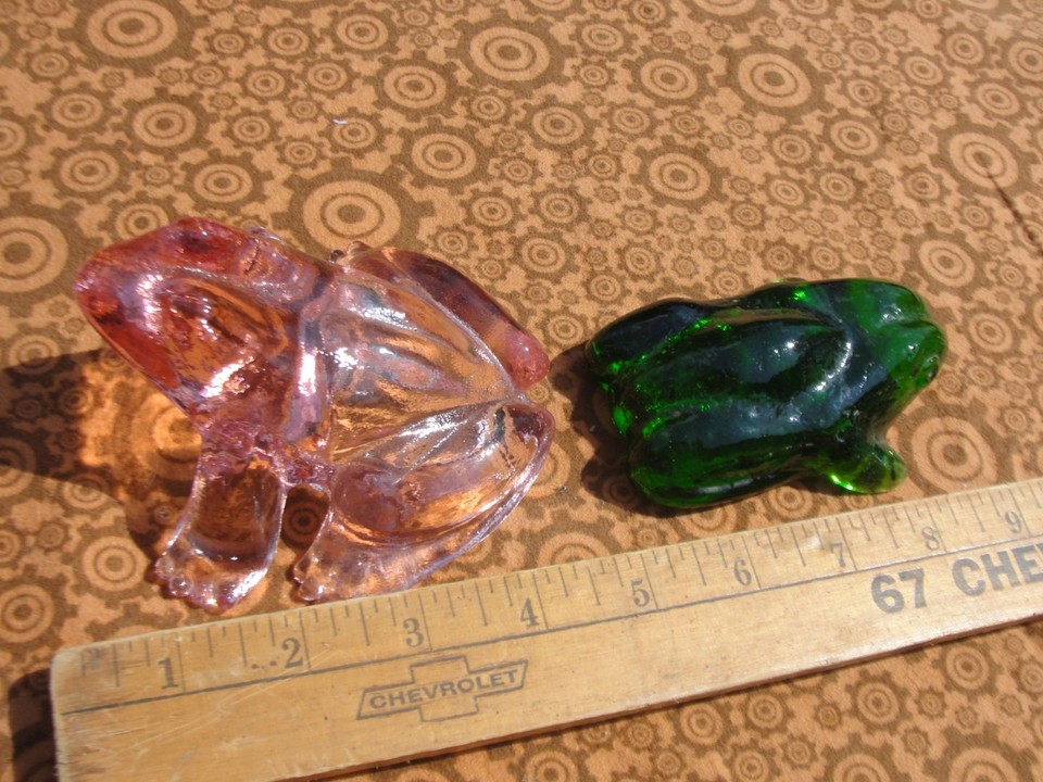 Mosser Label Pink Glass Frog + unknown Green Glass Frog Paperweights | eBay