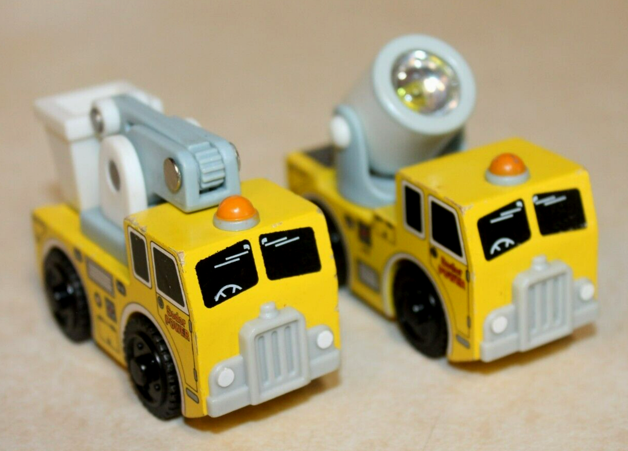 Sodor Power CHERRY PICKER & SPOTLIGHT LORRY Thomas the Train Wooden ...