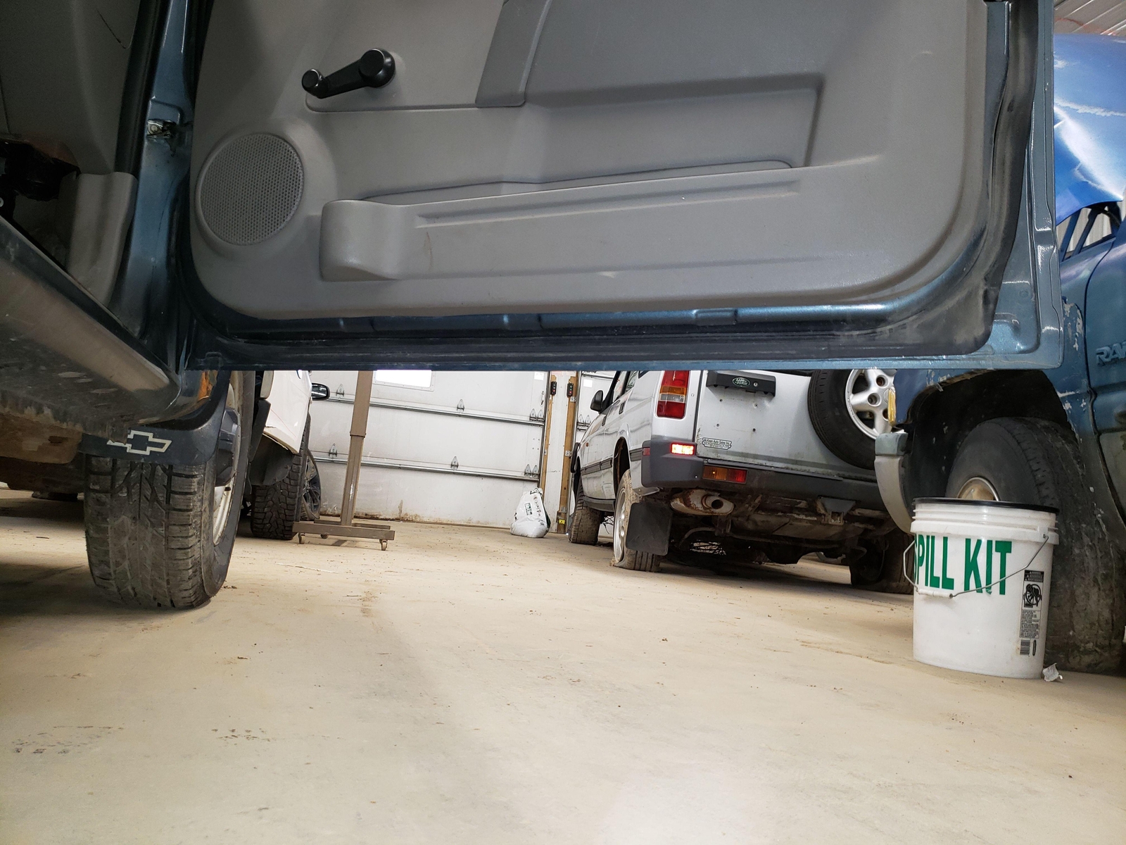 2006 CHEVY COLORADO EXT CAB PASSENGER RIGHT FRONT DOOR ASSY STEALTH ...