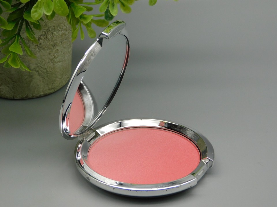 It Cosmetics Ombre Radiance Blush Powder Blush Naturally Pretty 0.38 oz ...