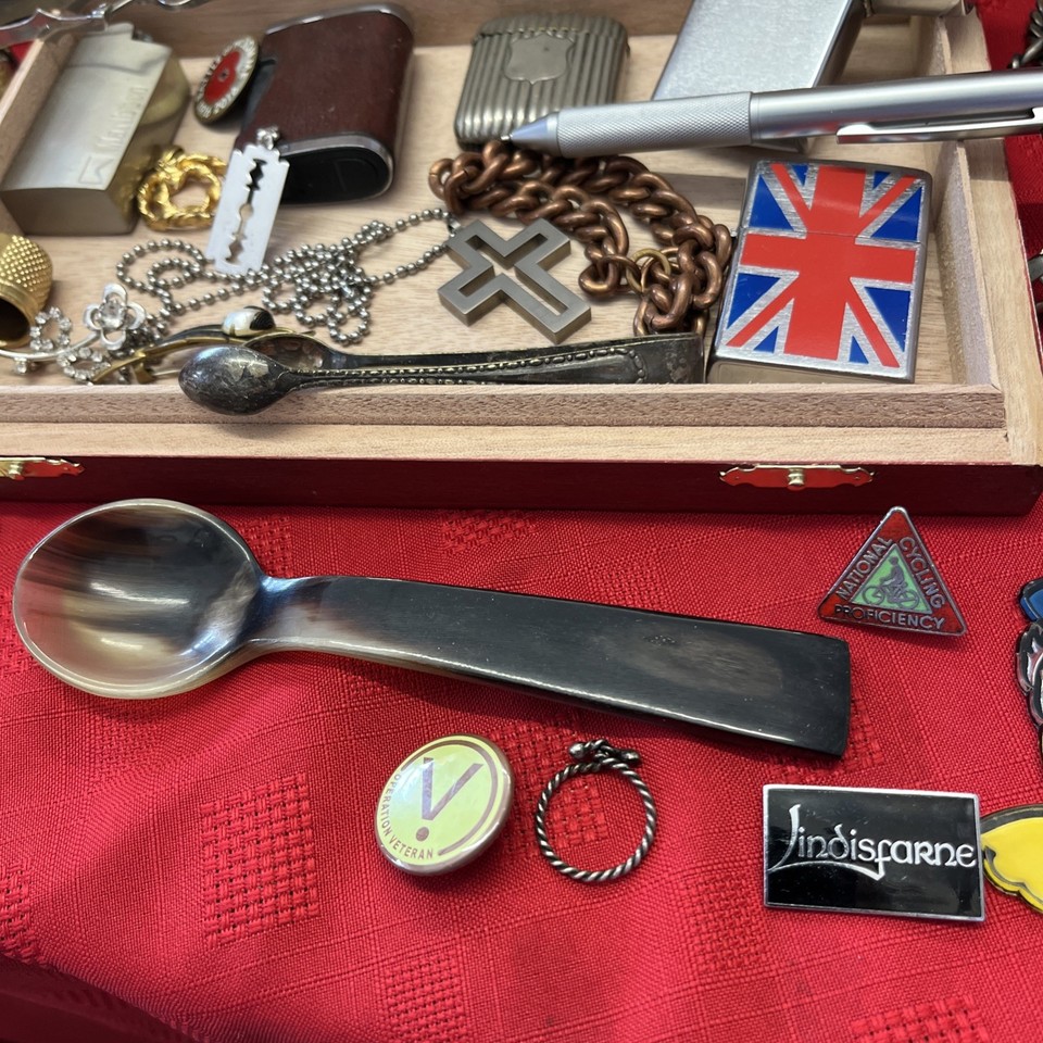 Fantastic Job Lot Of Vintage Curios / Treasures / Collectable ...