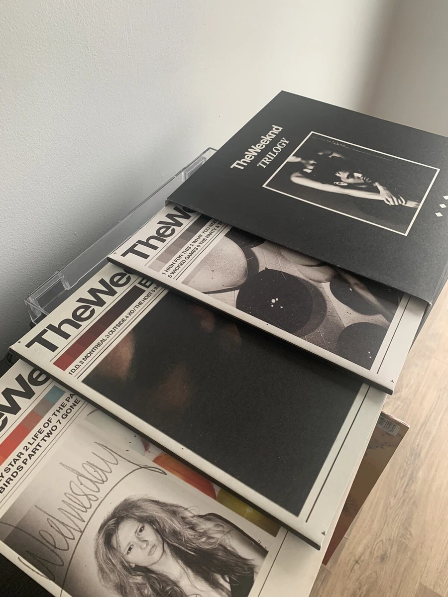 Our 2nd Life Hand Sign