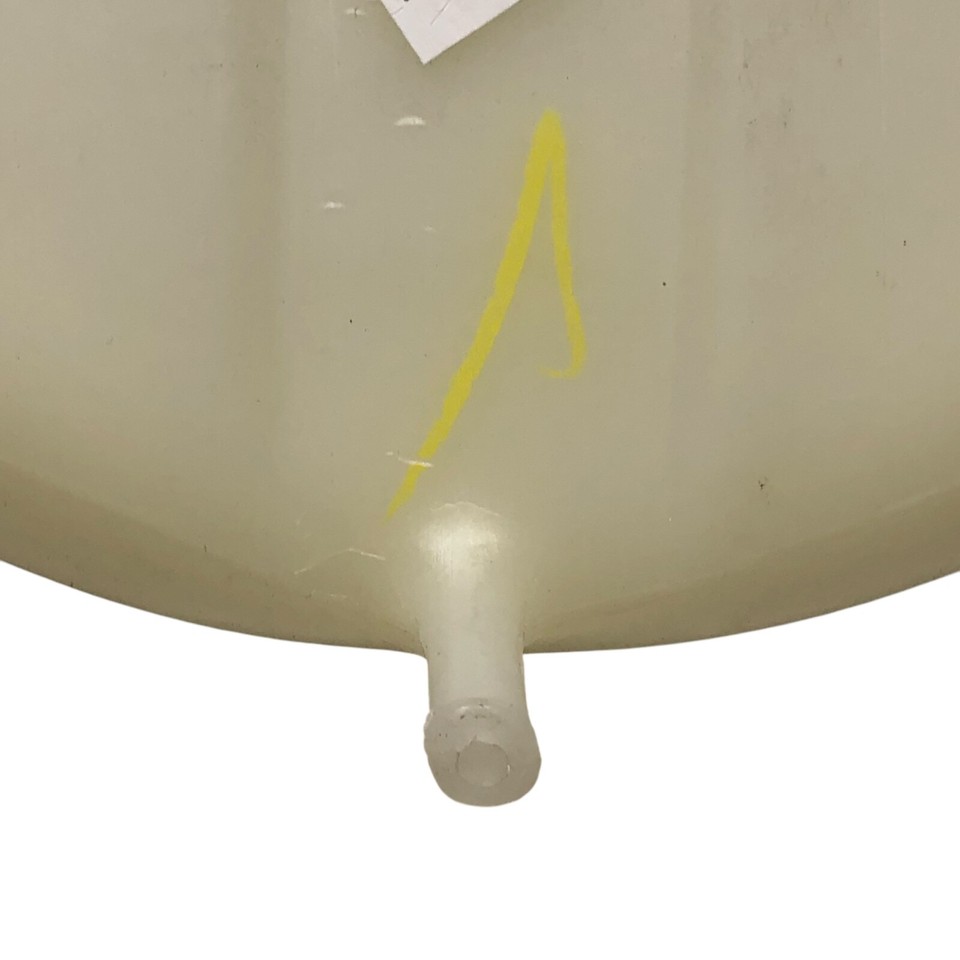 OEM Mack 25133601 76MF516M Coolant Reservoir Replaces 575.1052 603.5501 ...