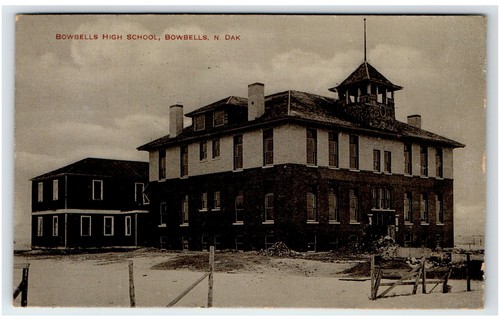 1913 Bowbells, ND Postcard- BOWBELLS HIGH SCHOOL | eBay