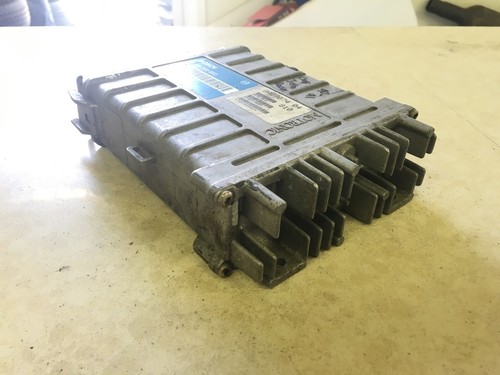 1990 91 VOLKSWAGEN JETTA PASSAT GOLF OEM ENGINE COMPUTER BOX 0 261 200 ...