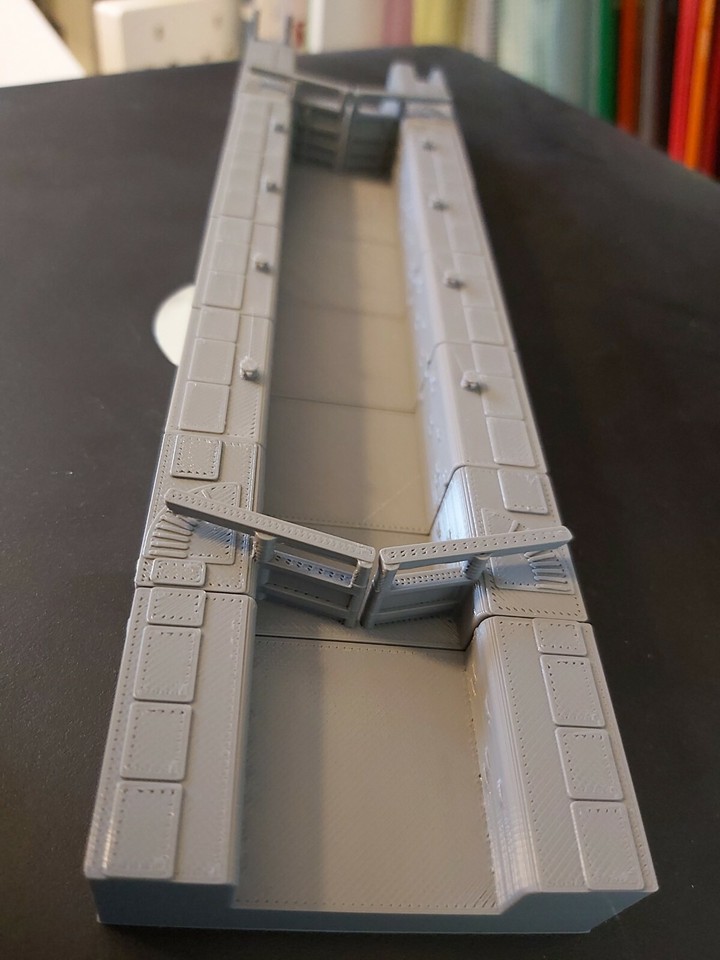 N Gauge Model Railway Canal Lock Scenery Kit Modular Lock Gates ...