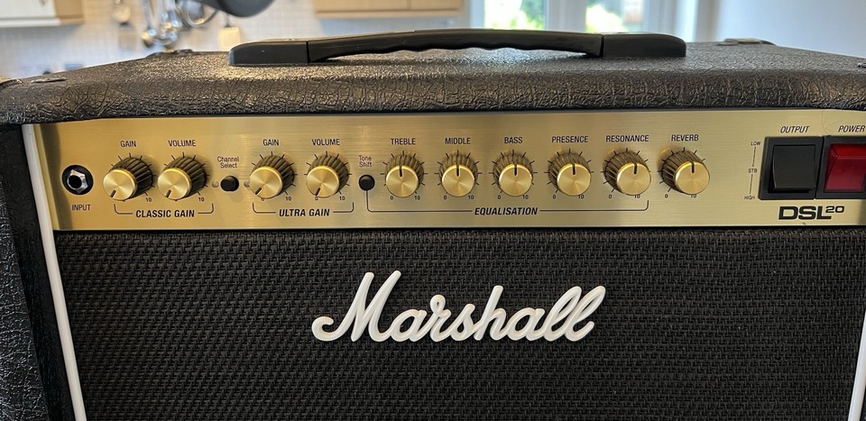 Marshall DSL20 20W Valve Guitar Combo Amplifier - Excellent Condition ...