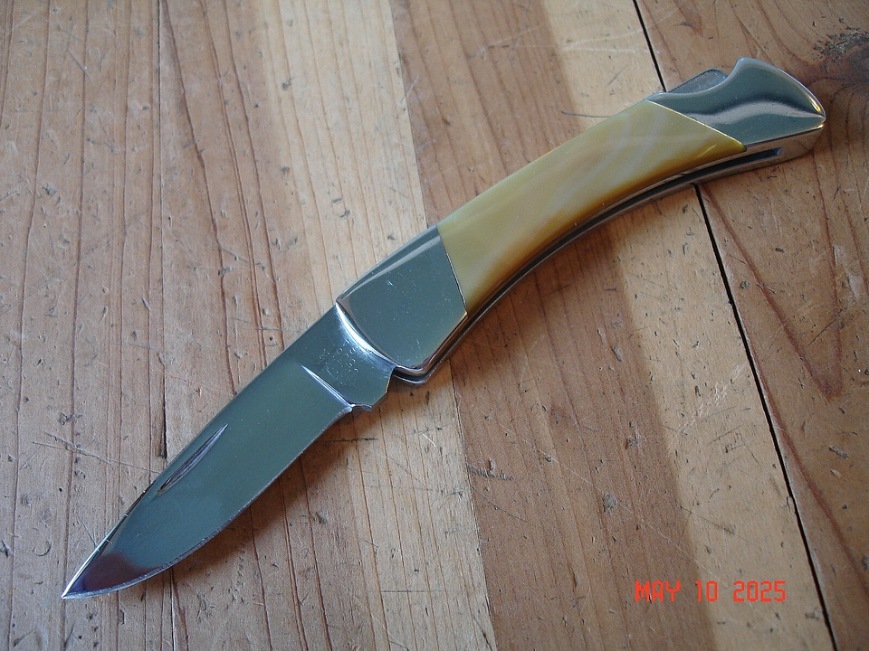 @@ PRE 1986 BUCK KNIFE ULTIMA 1 506 ~ MP 425M BLADE GOLD MOTHER OF ...