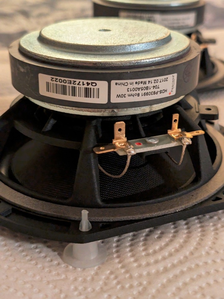 (PRICE REDUCED) PAIR OF NEW PEERLESS HDS-P830991 WOOFERS/MID-RANGE ...