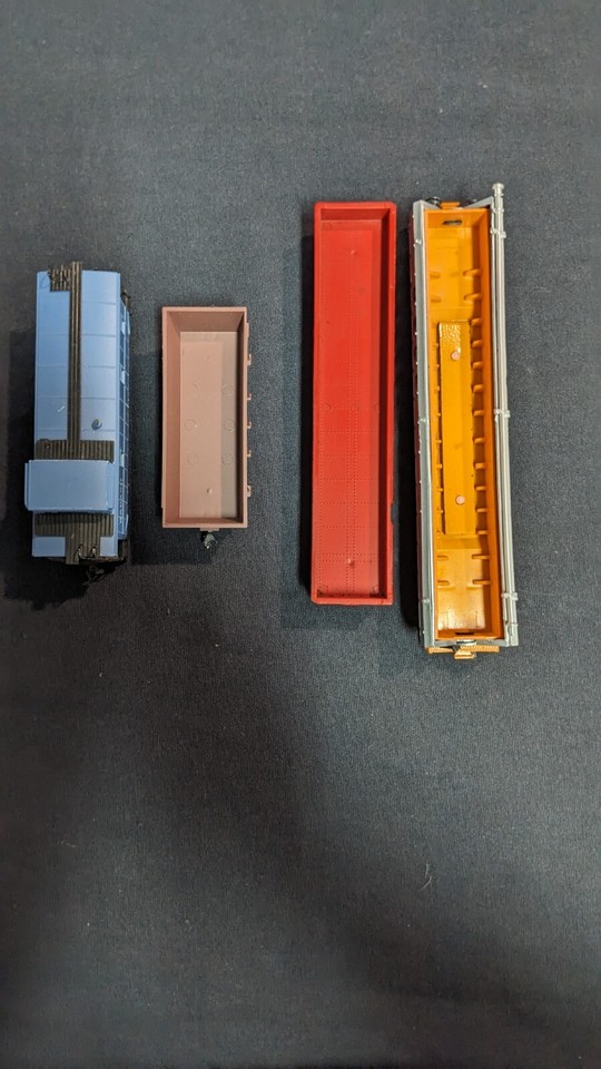 Mixed HO Train Lot: Lionel Switcher, Tyco & Bachmann Freight, Others | eBay