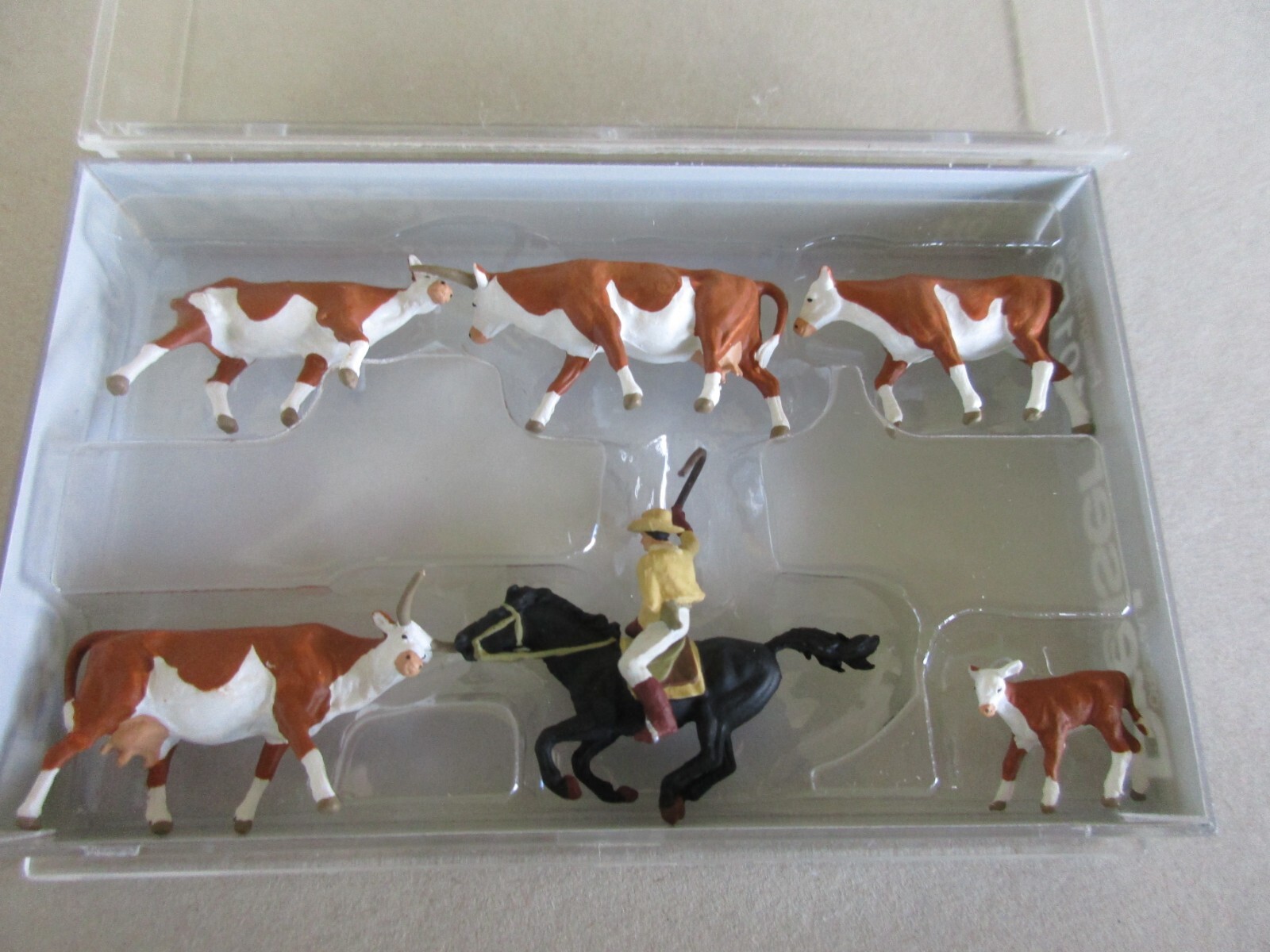 Preiser (HO) - Cowboy Herding Longhorn Cattle #10159 | eBay