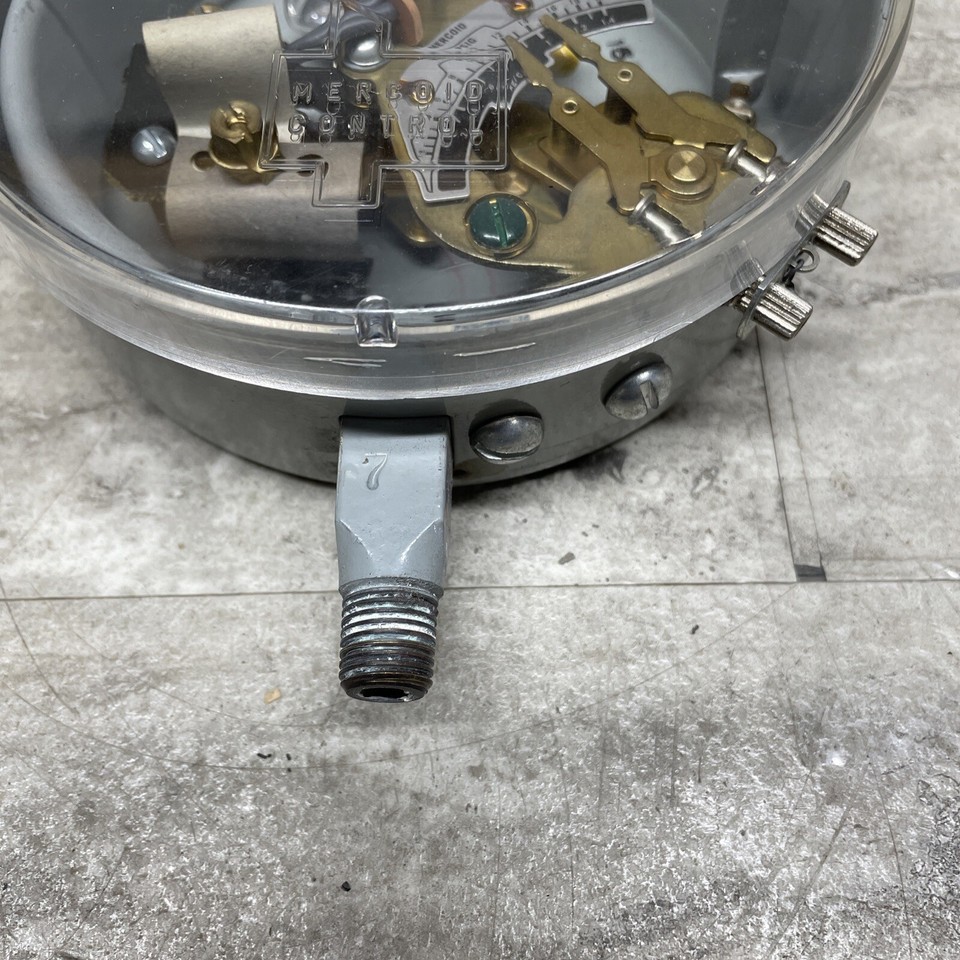 Dwyer DA-31-2-3A Mercoid Pressure Switch, 1/8-20 PSIG, 120/240VAC/VDC ...