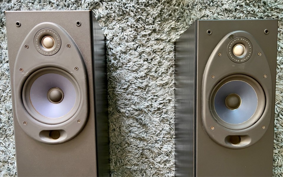 Polk Audio RT1000i Tower Speaker Pair with Built-In Powered Subwoofers ...