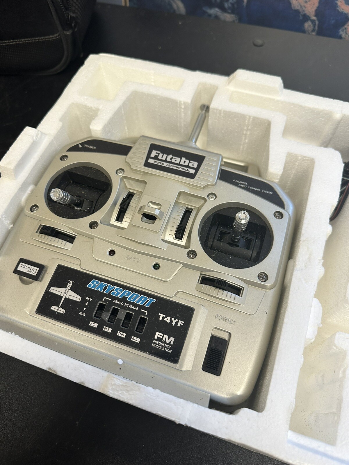 Futaba Digital Proportional SkySport 4 Channel T4YF FM Transmitter 72. ...