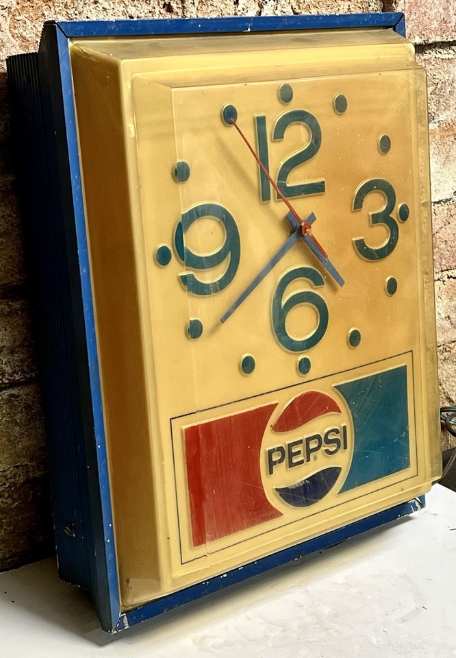 Vintage 1978 Blue Dot Pepsi Cola Wall Clock Plastic Cover w/ Metal ...