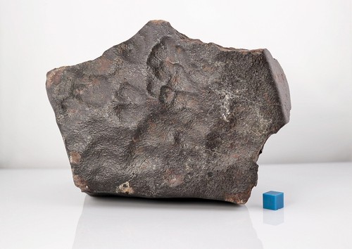 Large Chondrite Meteorite with Regmaglypts - 4.1kg w/ Display Stand | eBay