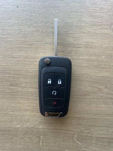 Holden Commodore Cruze Colorado Barina 4 buttons key shell with logo ...