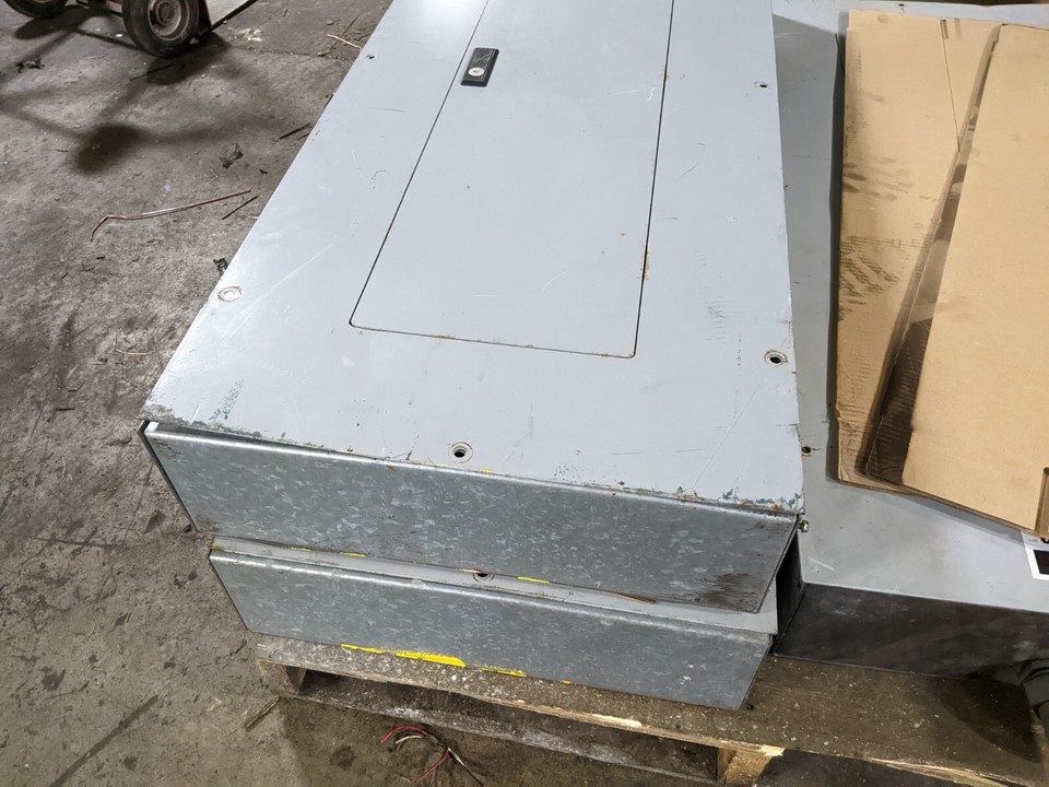 Cutler Hammer PRL2A Pow-R-Line Panelboard 150 AMP 208Y/120V 3 Phase 4W ...