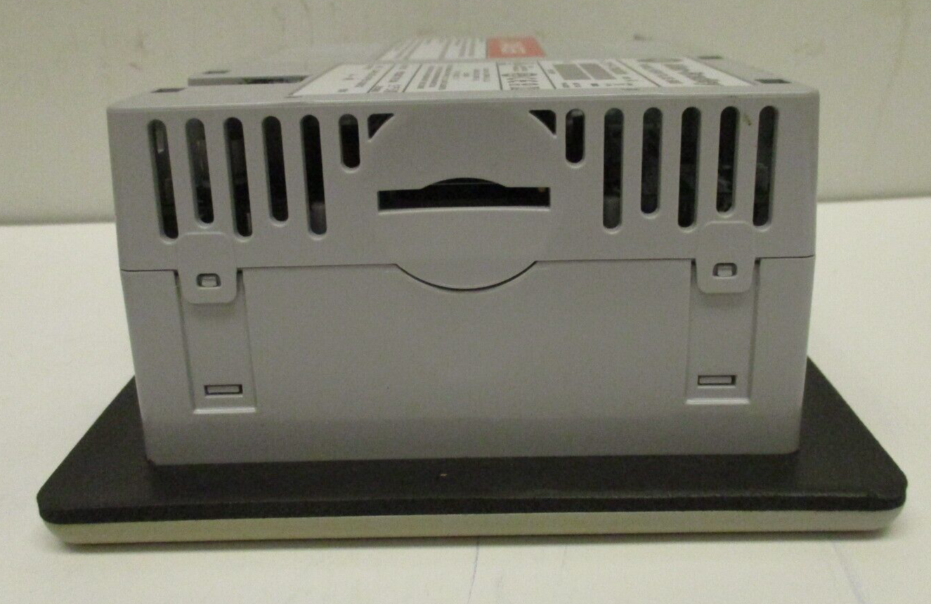 ALLEN BRADLEY PANELVIEW 600 PLUS OPERATOR INTERFACE 600 CAT NO: 2711P ...