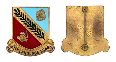 US Army DEFENSE LANGUAGE INSTITUTE DLI DUI DI Crest NS MEYER 9M ...