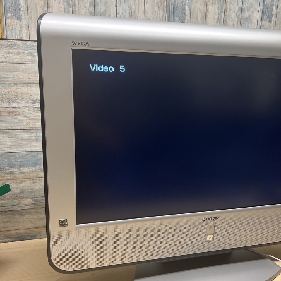 Sony Wega 32" LCD Retro Gaming Flat Panel Widescreen TV KLV-32M1 w ...