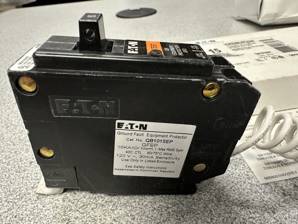NEW Eaton QB1015EP QB GFCI Bolt on Circuit Breaker 15A 1 Pole 120/240V ...