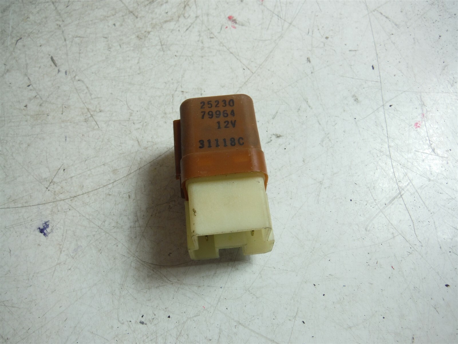 2004 NISSAN 350Z VERT BROWN MULTI FUSE MODULE RELAY UNIT 25230 79964 ...
