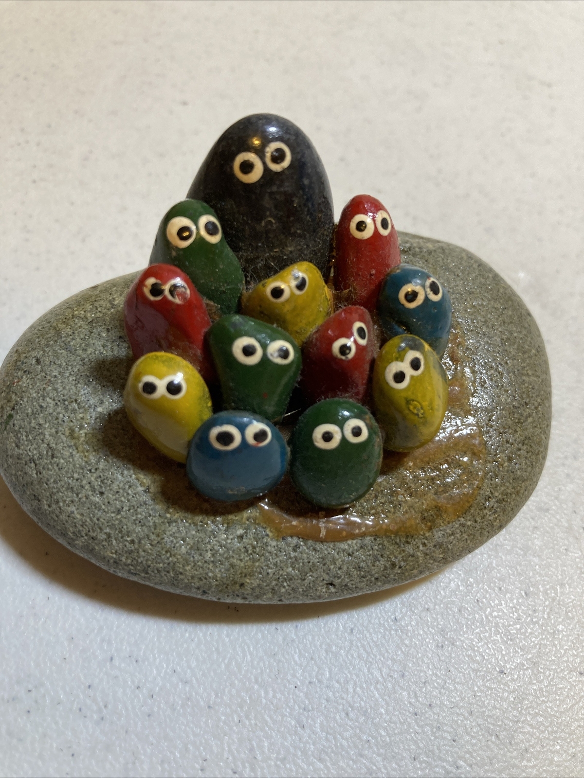 Vintage Pebble People Mounted On Stone 12 Stones B6 | eBay