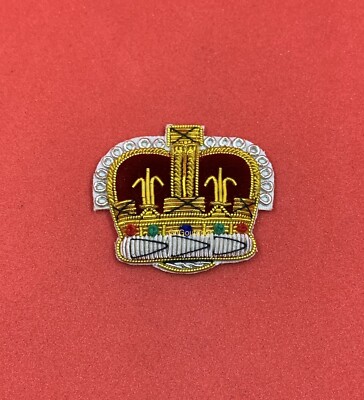 Shoulder Rank Gold Crown On Red Hand Embroidered Silver Shoulder Rank ...