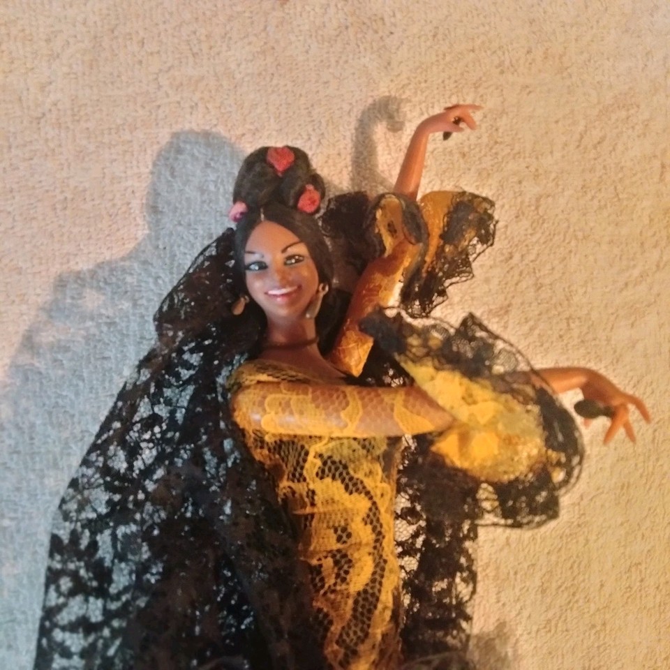 Vintage 13" Marin Chiclana Spanish Flamenco Clapping Dancer Doll Yellow ...