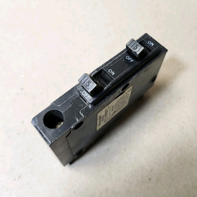 SQUARE D QOT 15/15 Vertical Non-CTL Snap-In Tandem Piggyback | eBay