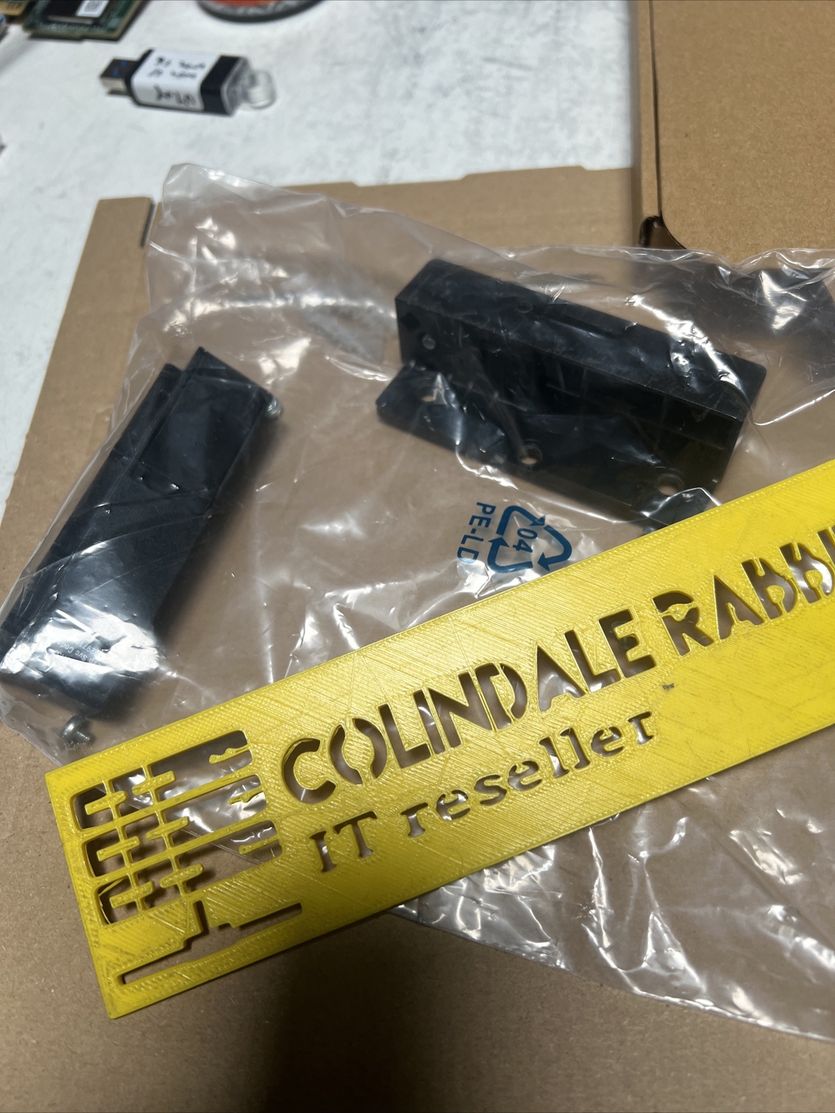 Dell Poweredge R520,R720,R820 Left/Right 2U Server Ears & Screws left ...