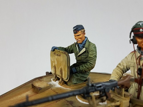1/16 built, painted German Tank Crew Loader for Tiger I King Tiger II ...