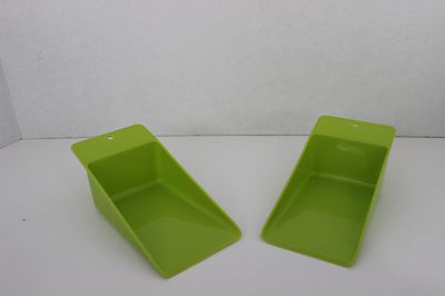 NEW Tupperware 2 Bright GREEN Flat SCOOPS Gadgets ~Canisters~Pet Food ...