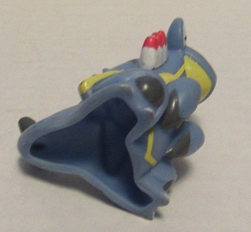 2005 Pokemon Finger Puppet Armaldo Figure Gotta Catch Them All Nintendo ...