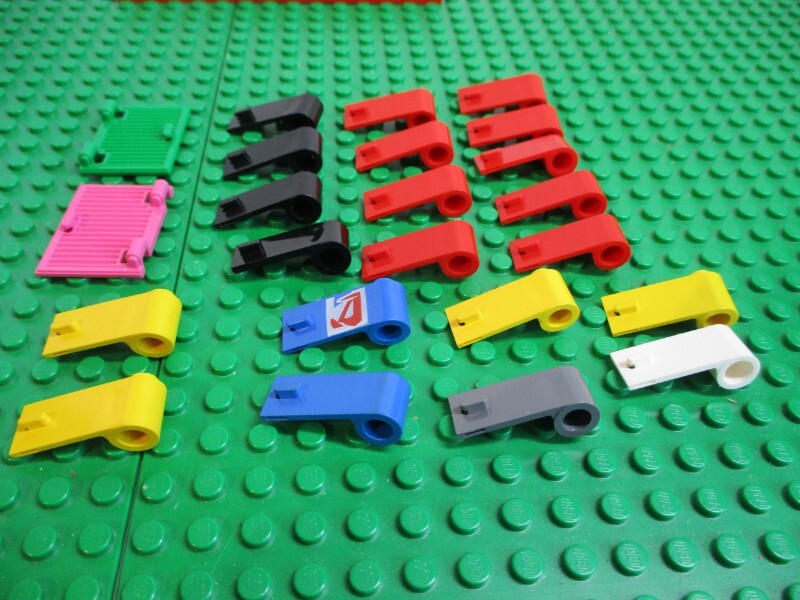 LEGO 23 PIECES DOORS GATES SHUTTERS CITY FIRE TRAIN PARTS PIECES | eBay