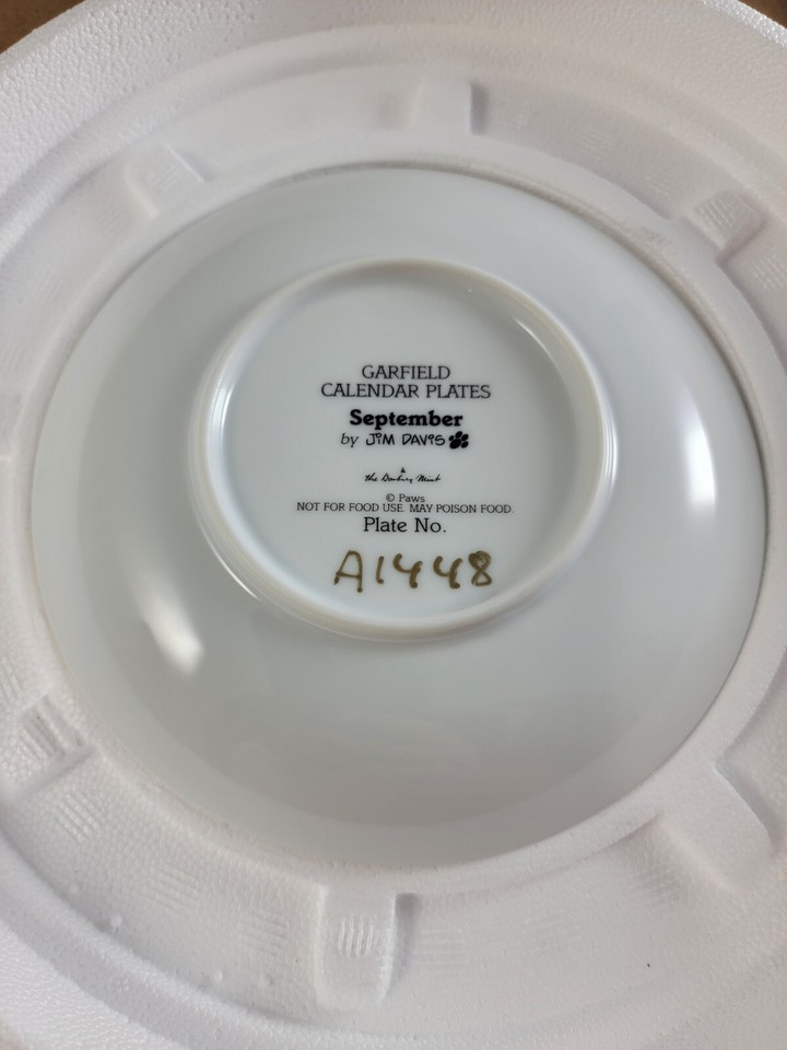 Vintage Collectible Garfield The Cat Calendar Plate Danbury Mint ...