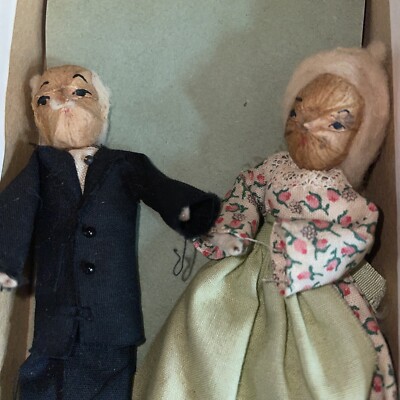 2 Primitive Folk Art Vintage Hickory Nut Face Head Old Woman / Old Man ...