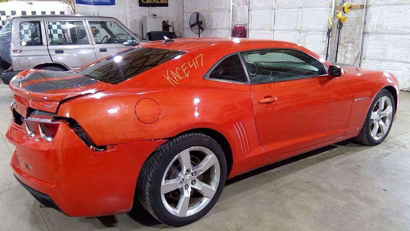 2010-2015 Chevrolet Chevy Camaro Rear Axle Differential Carrier 3.27 ...