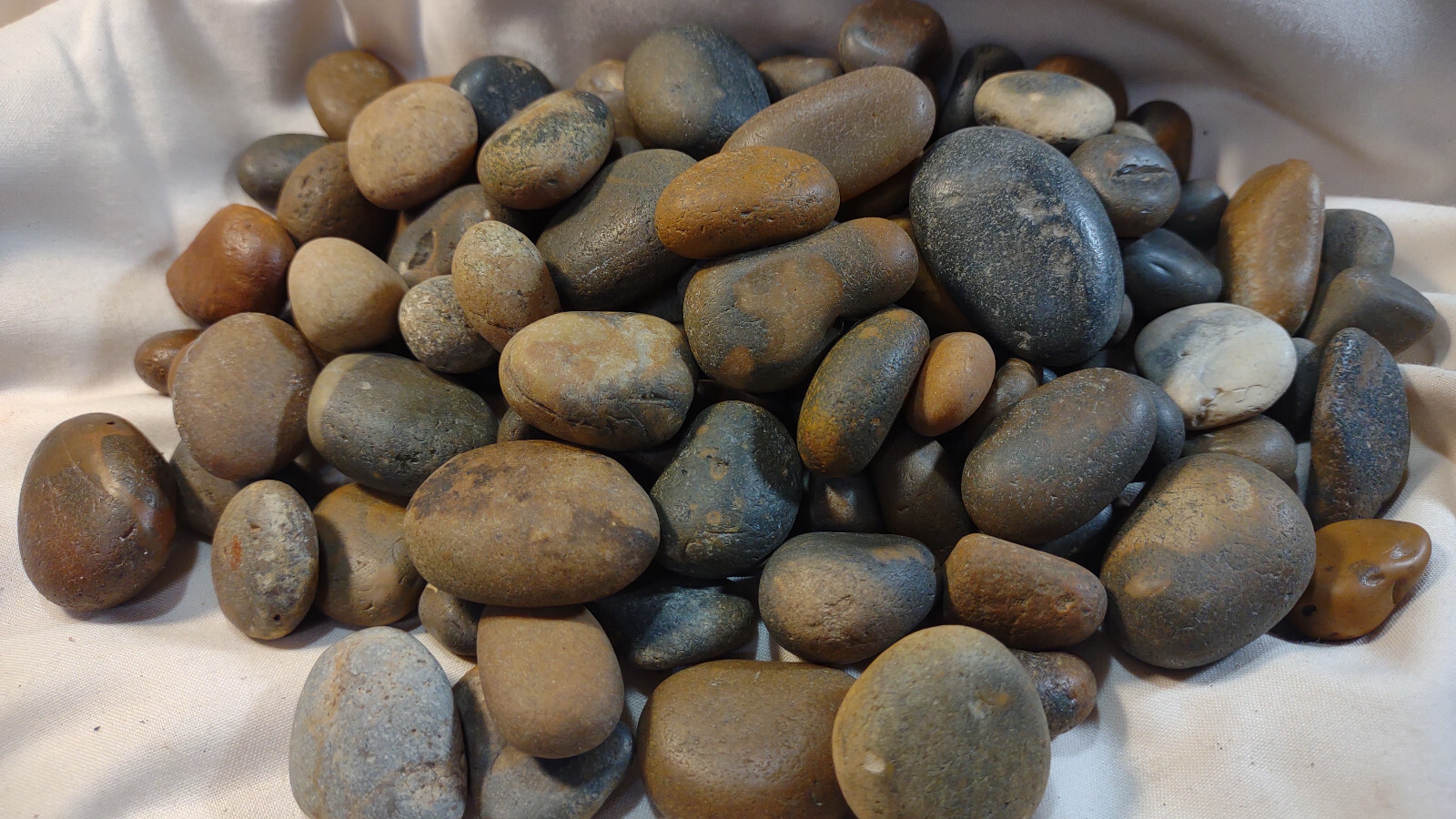 Large Smooth River Rock/Pebble | eBay
