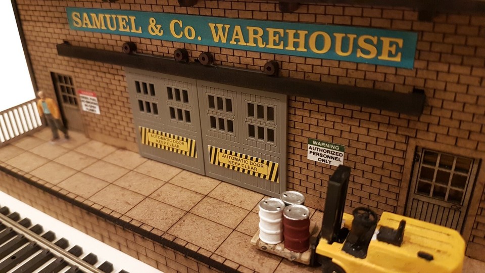 HO Scale Warehouse Kit with Motorized Working Doors (see video) | eBay