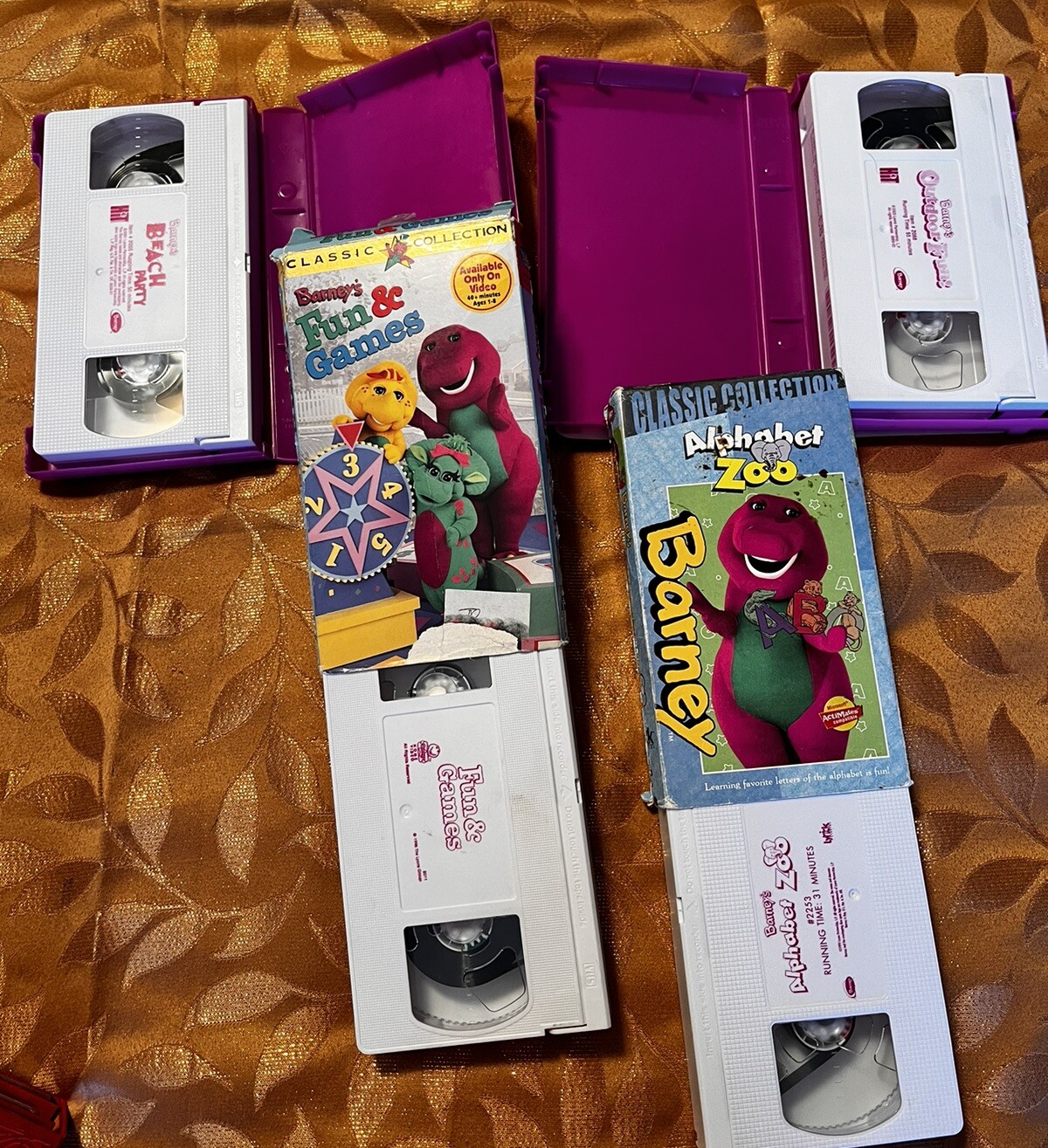 Lot Of 4 Vintage Barney VHS Barneys Beach Party Outdoor Fun Alphabet ...