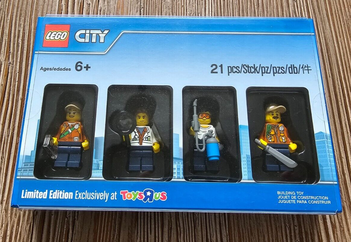 LEGO CITY Limited Edition Toys R Us Minifigure Promo Set - 5004940 - New