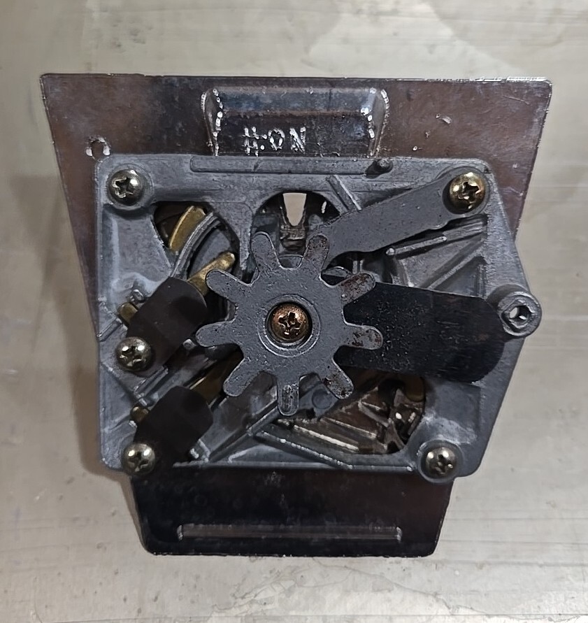 Oak 25 Cent Quarter Coin Mech Mechanism Toy Peanut Gumball Vending ...