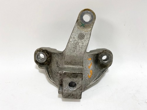 15-18 FORD FOCUS AUTOMATIC GEARBOX TRANSMISSION SUPPORT MOUNT BRACKET ...