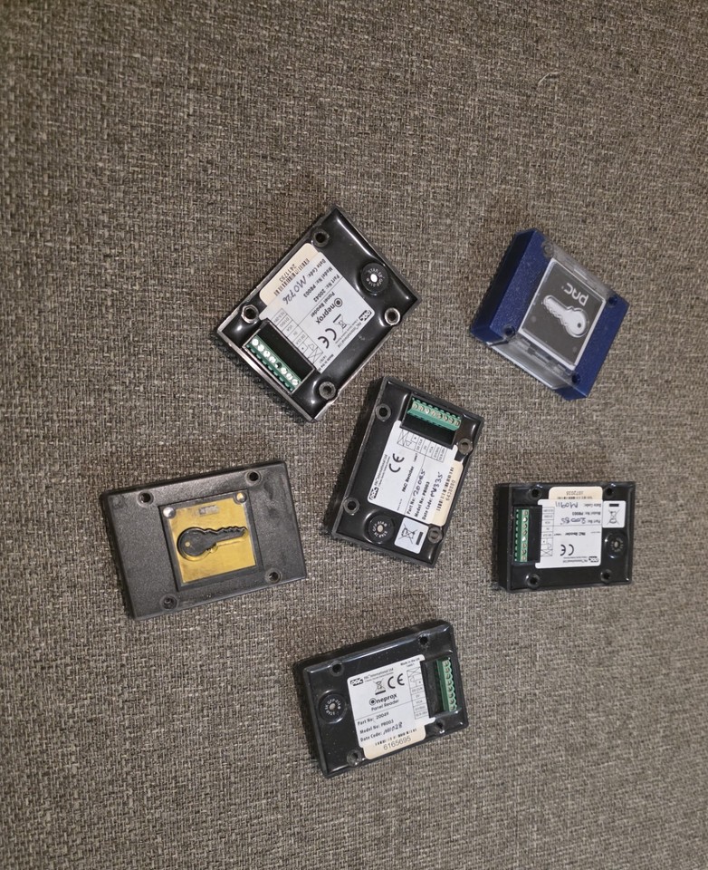 Comelit PAC GS3 LF Low Frequency Panel Mount Proximity Reader, Black ...