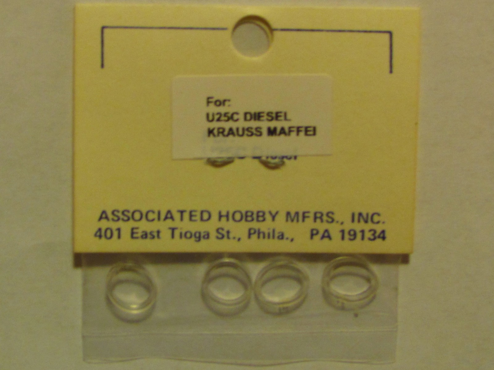 P-200-033 Traction Tire Kit U25c Krauss Maffei Deaisel AHM & Rivarossi ...